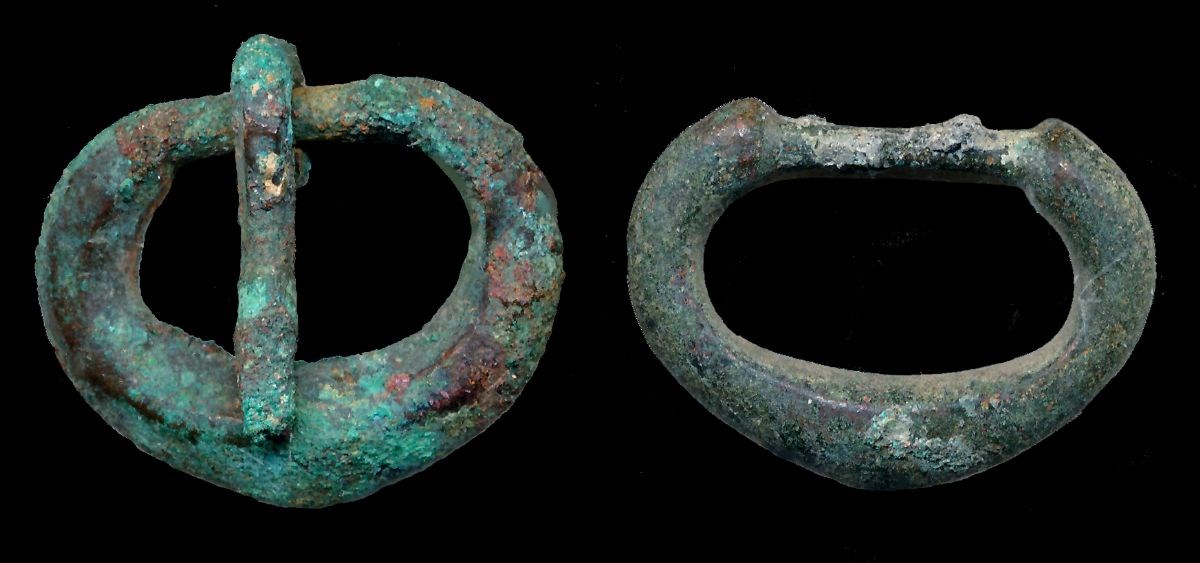 NP Collectables | RM624 Roman Bronze Military Buckles
